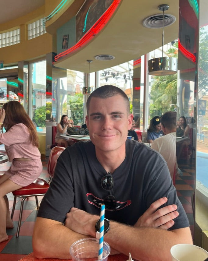 Bailey Scott - Book a Video on Swysh