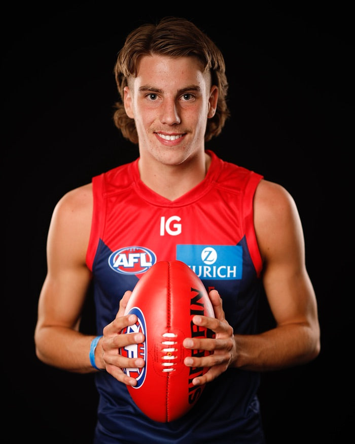 Caleb Windsor - Book a Video on Swysh