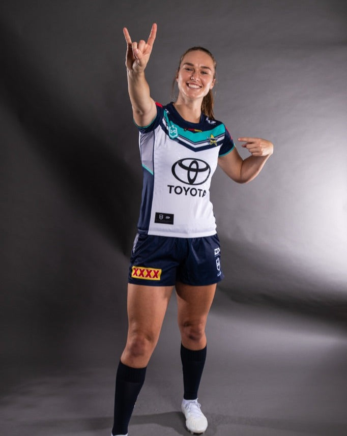 Kirra Dibb - Book a Video on Swysh