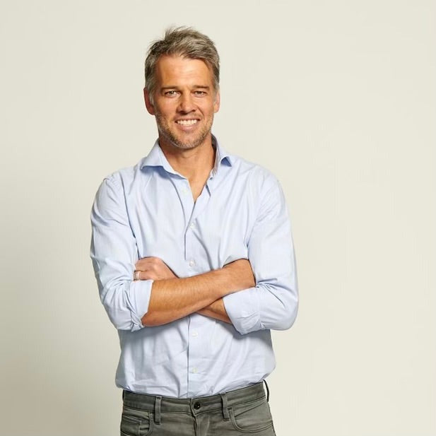 Ryan Girdler - Book a Video on Swysh