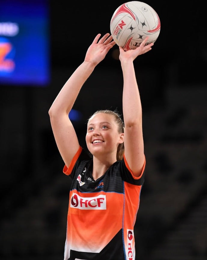 Sophie Dwyer - Book a Video on Swysh